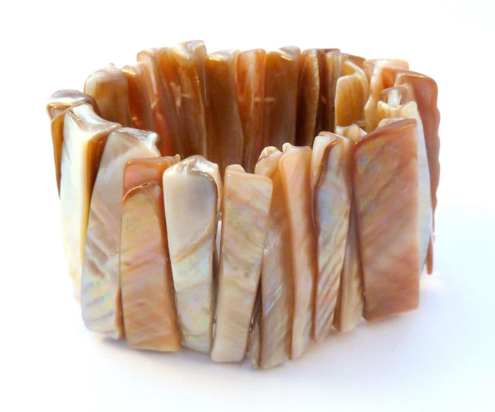 Chunky Naturalistic Shell Stretch Bracelet