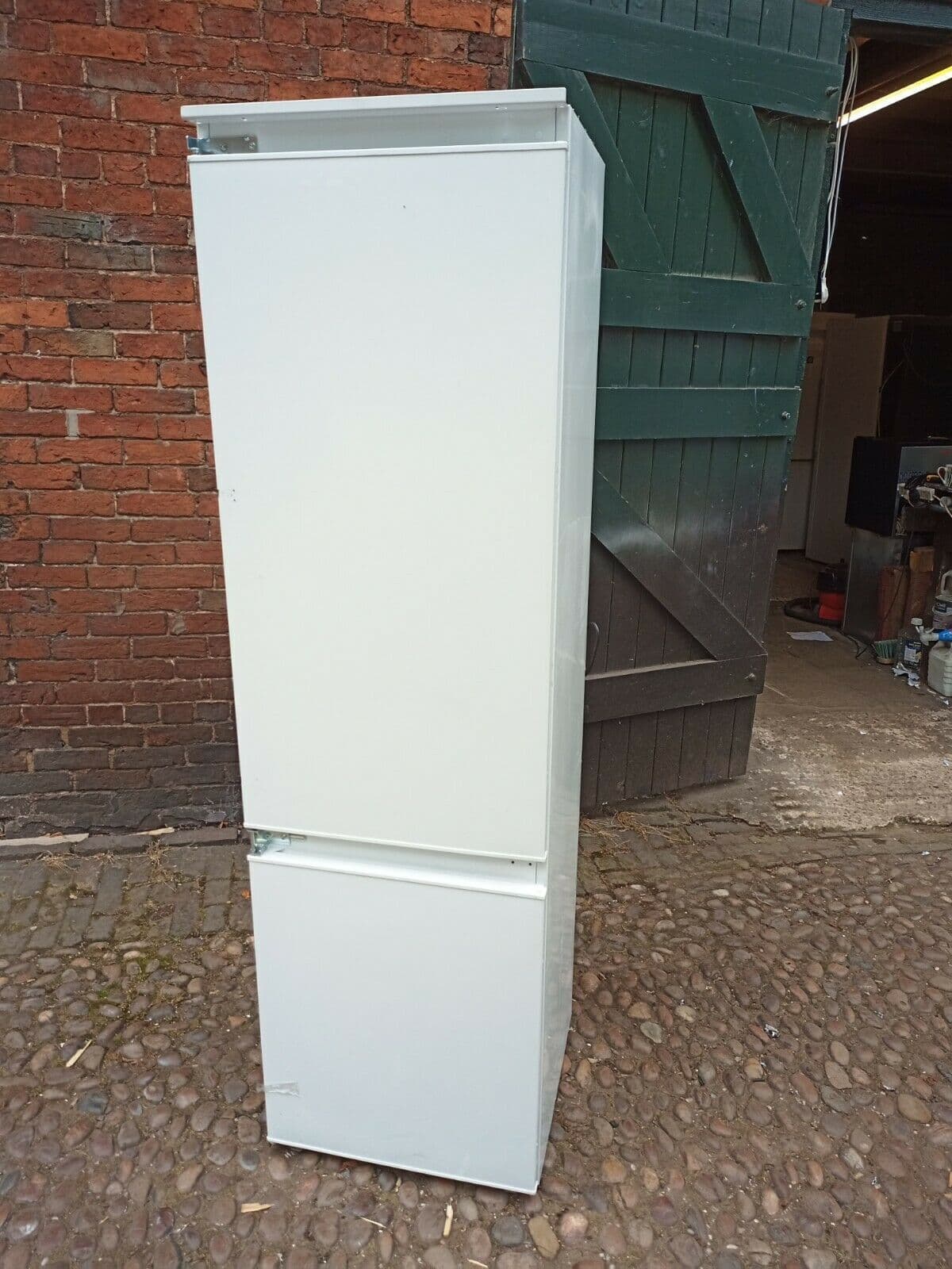 Graded Hoover BHBF182NUK Integrated Full Height 185cm 70/30 Fridge ...