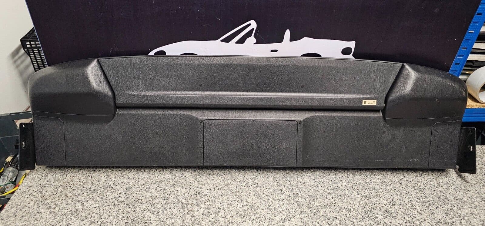 GENUINE MAZDA MX5 WIND BLOCKER / WINDBLOCKER WITH SPEAKERS DEFLECTOR EUNOS