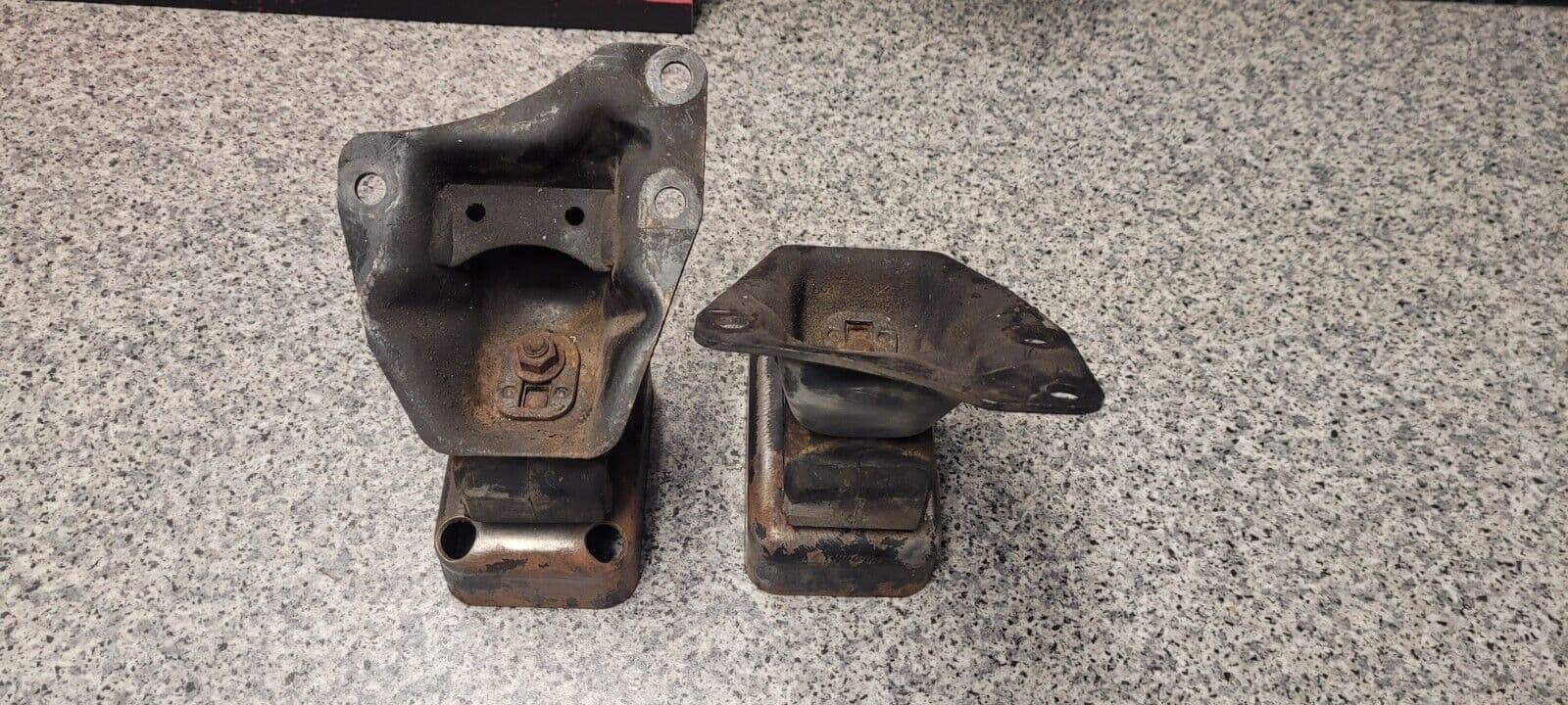 MAZDA MX5 ENGINE MOUNTS - PAIR - MK1 1600 1 6 1989 1990 1991 1992 1993 ...