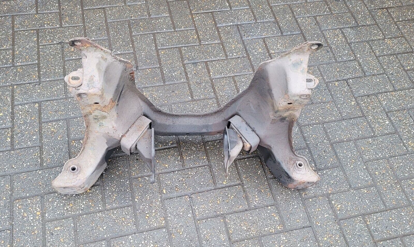 MAZDA MX5 EUNOS MK1 1989 - 1997 FRONT SUBFRAME 1 6 - USED 1600 1990 91 92