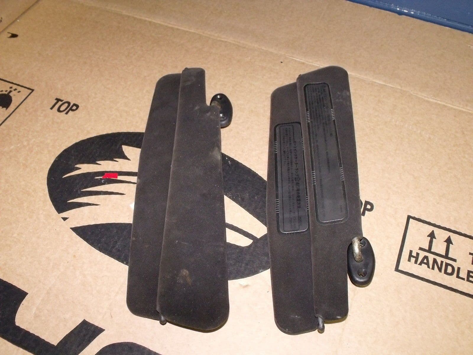 MAZDA MX5 EUNOS MK1 1989 - 97 PAIR OF SUN VISORS - JDM - SPLIT FOLDING