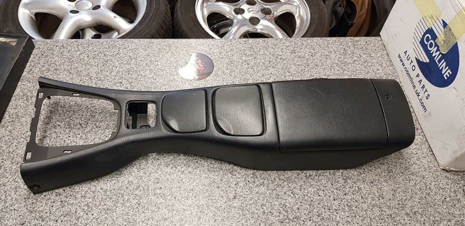 MAZDA MX5 EUNOS MK2 5 - 2001 - 2005 CENTRE CONSOLE CENTER CONSOLE ARMREST