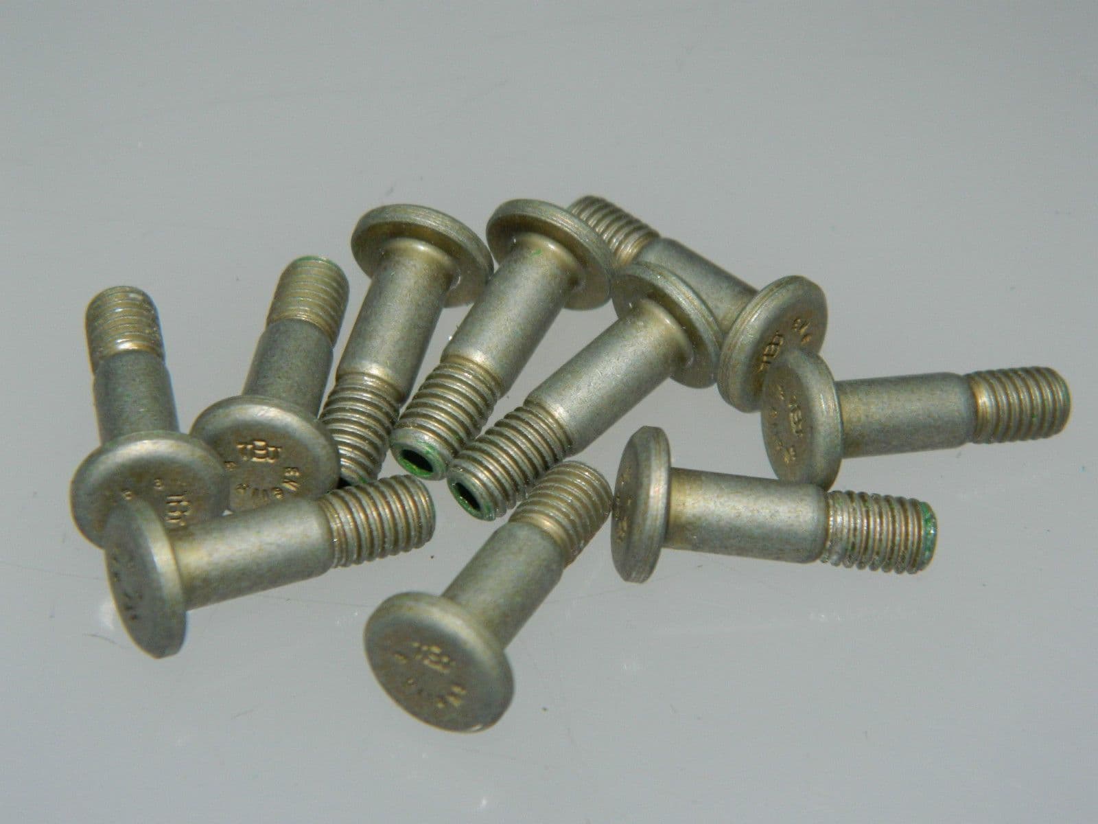 10 x 10-32 UNF Hi-Lok Aircraft Bolts Steel Length 11/16" EN6115-3-6 W16