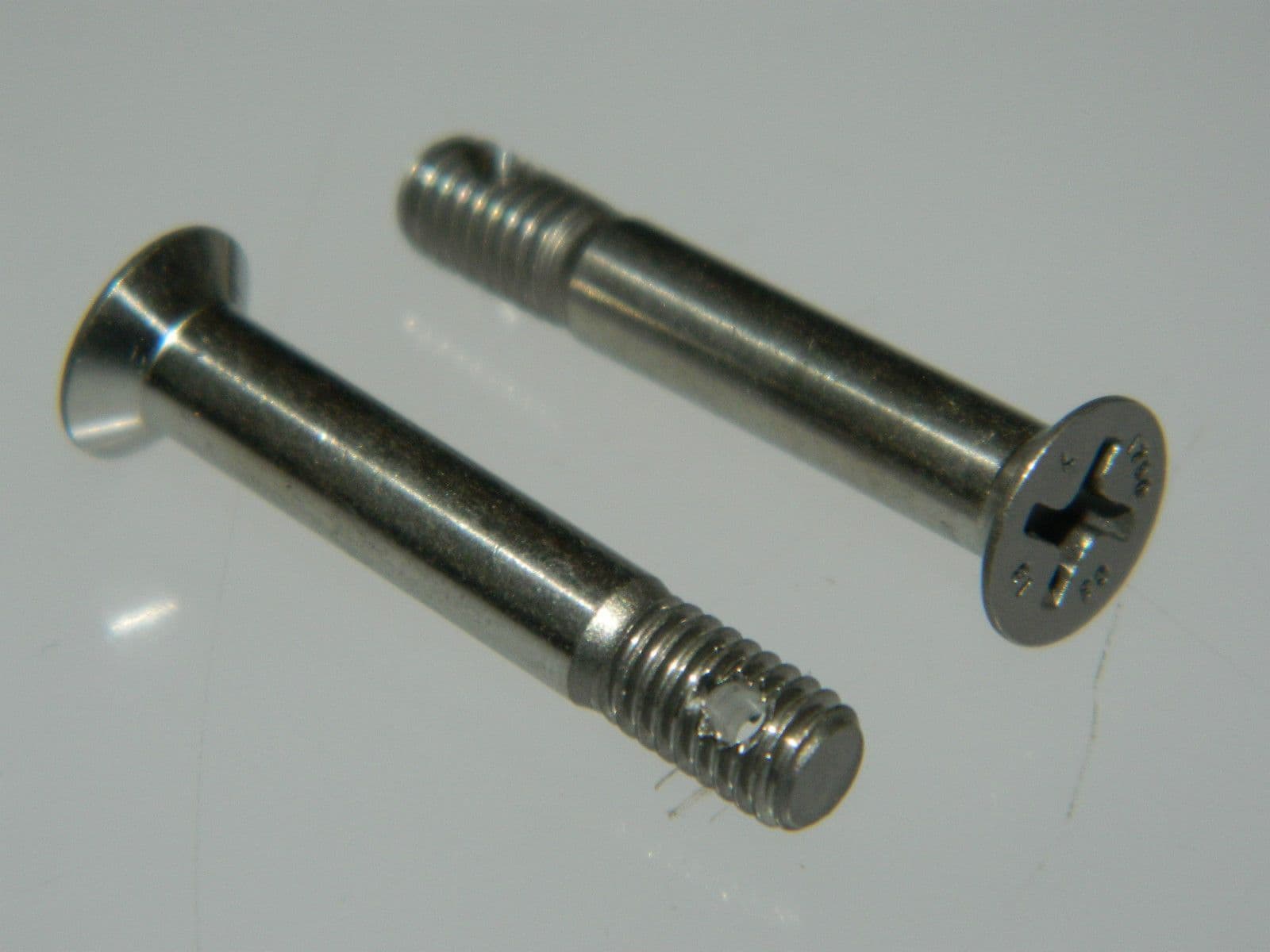 10 x 10-32 UNF Screw CSK Cruciform Head 1 5/32" Long Part NAS1790 ...