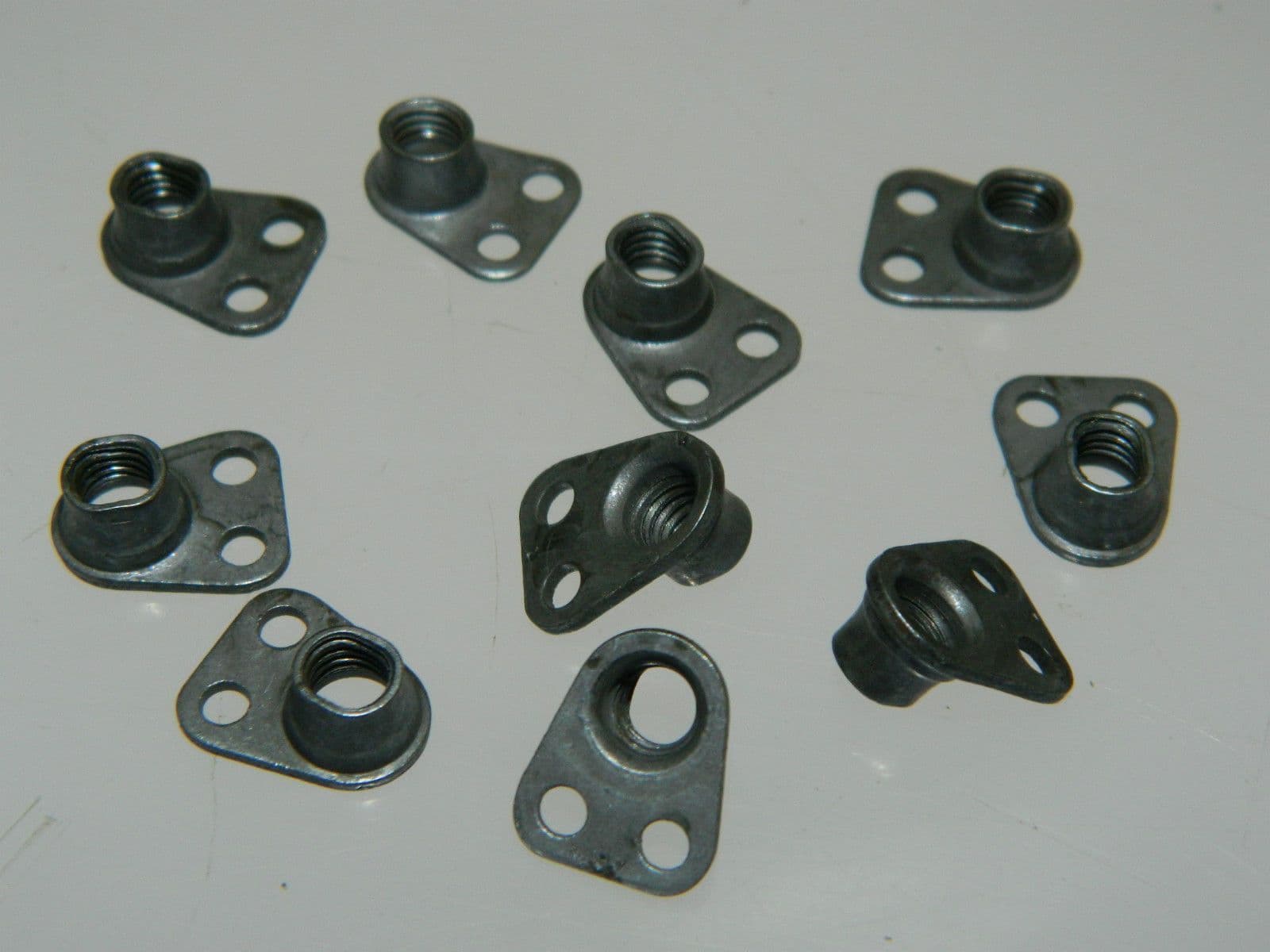 10 x 10-32 UNF Self Locking Anchor Nuts Single Lug Mounting P5