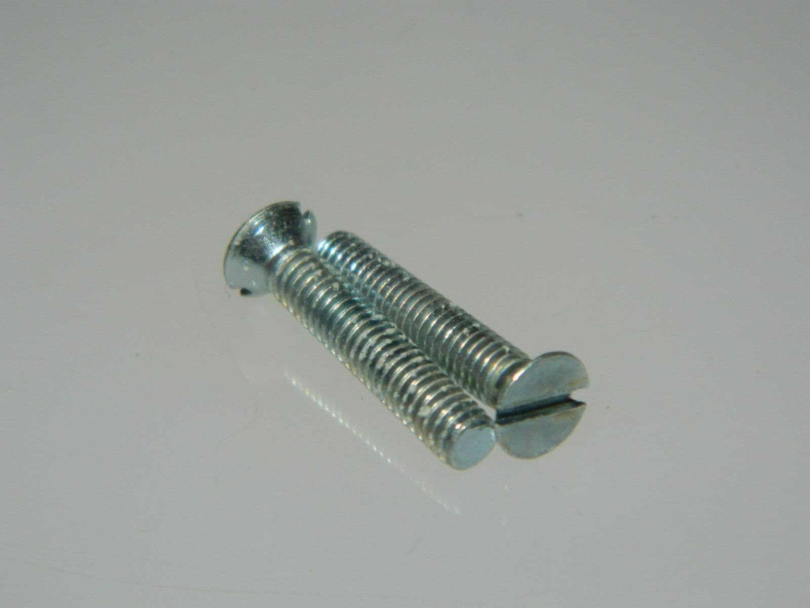 10 x 4BA Screws Slotted Head Countersunk Bright Zinc Plated Length 3/4" P15