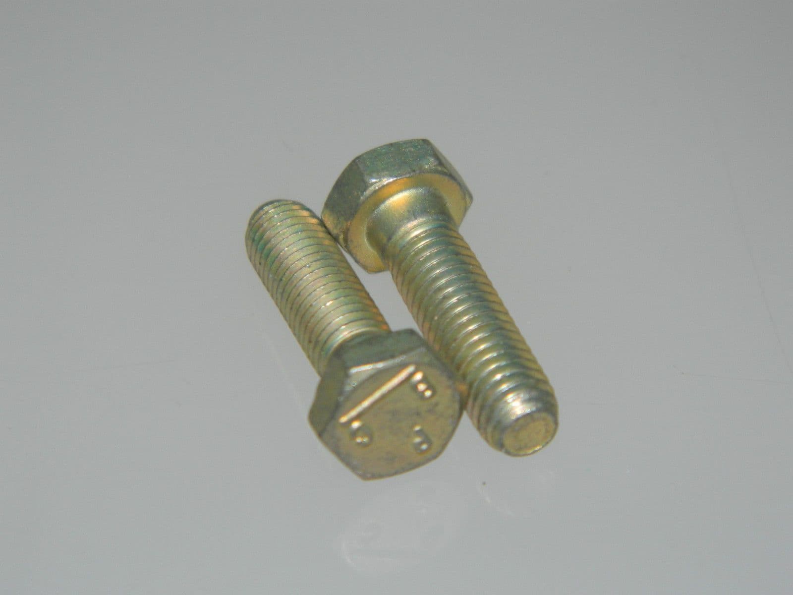 10 x M5 Cadmium Plated Hex Head Bolts Metric Fastener Length 18mm F9