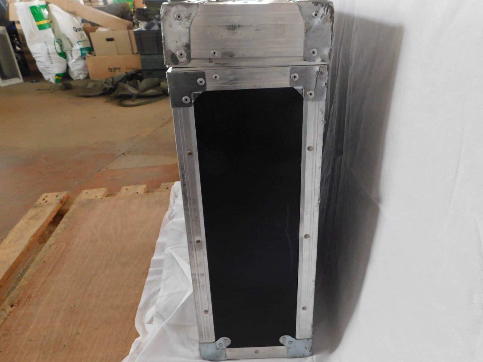 19" Rack Unit Black And Silver Storage Transit Transport Flight Case PC22