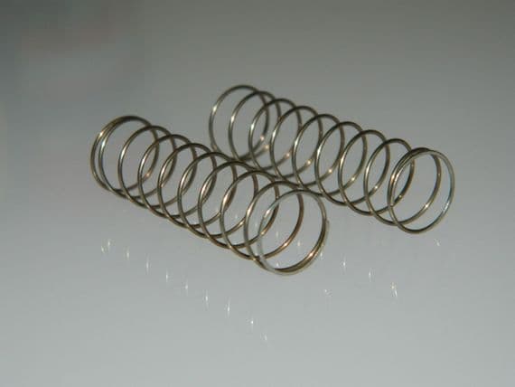 2 x Helical Compression Springs Steel Length 35mm Diameter 10mm F3