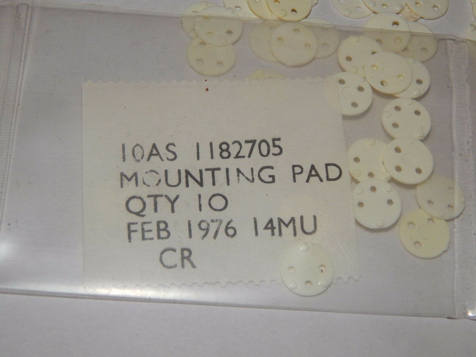 25 x TO-18 Transistor Isolator Mounting Pads 9mm Diam 0 5mm Thick 3-Pin ...