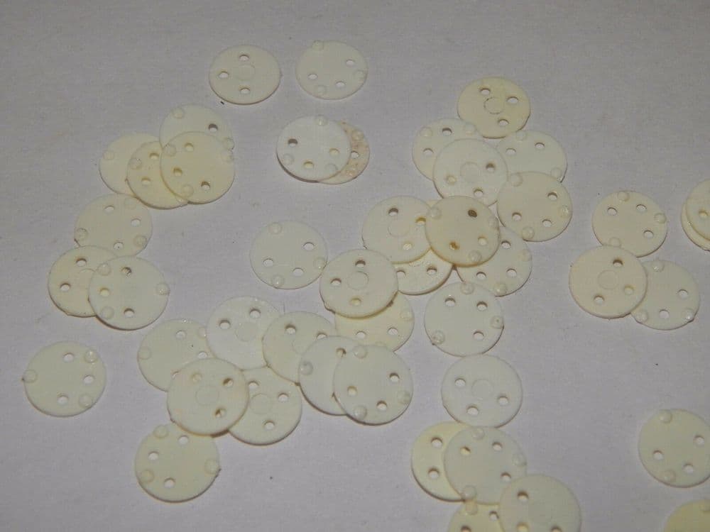 25 x TO-18 Transistor Isolator Mounting Pads 9mm Diam 0 5mm Thick 3-Pin ...