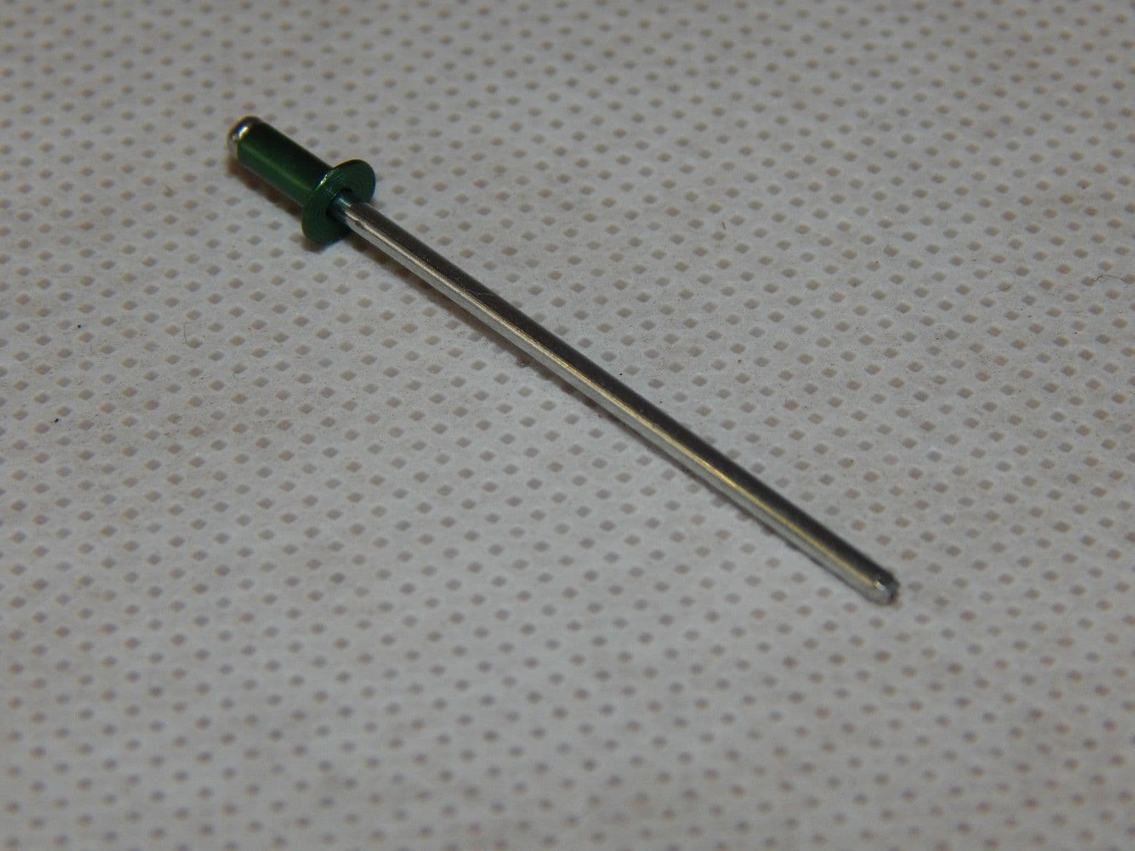 250 x Rivets CSK Light Alloy 3/32" Diameter AGS4718-303BH M20A2