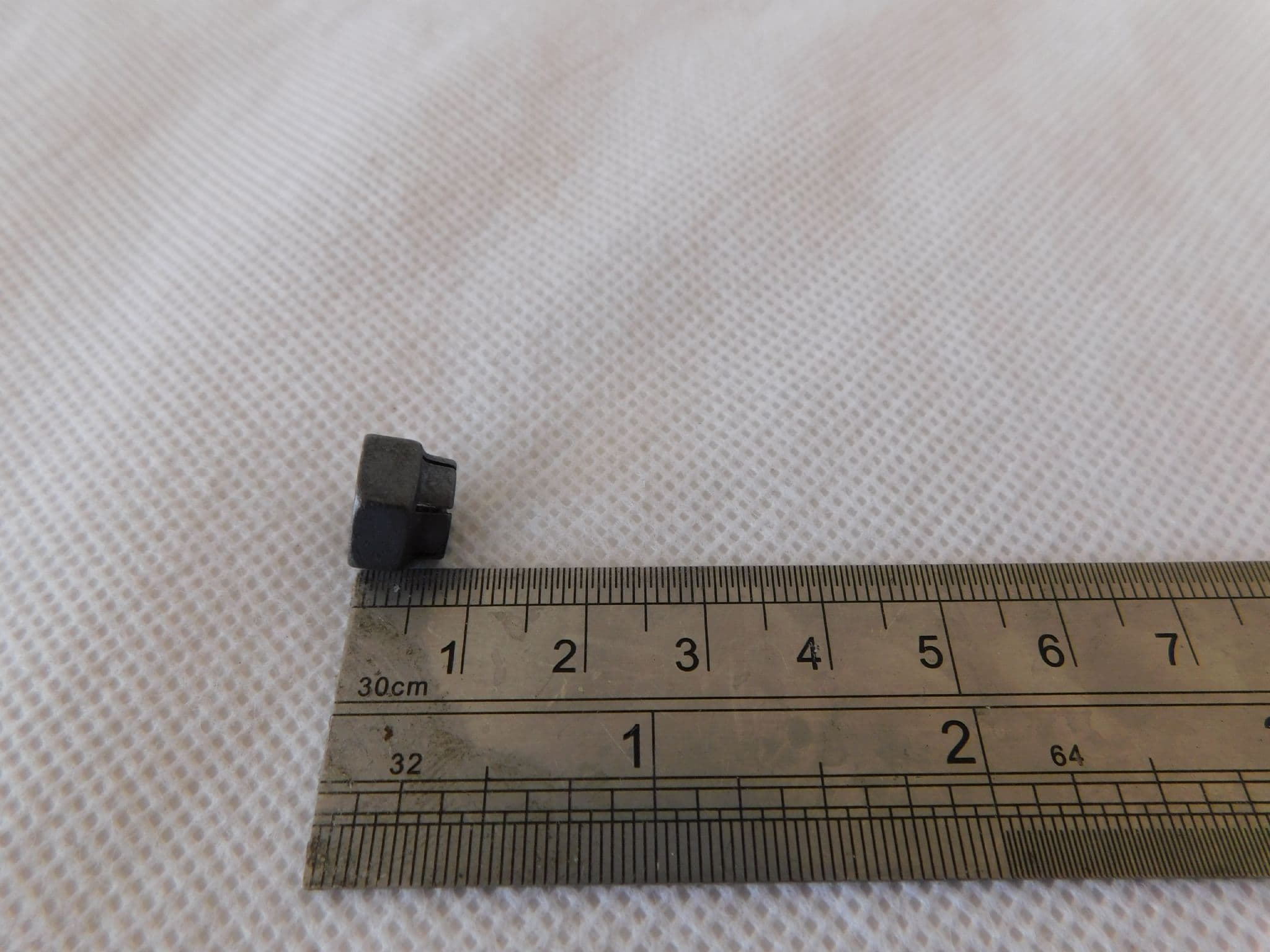 5 x 1/4 UNF Self Locking Lock Nut Part No MS21045L4 K6