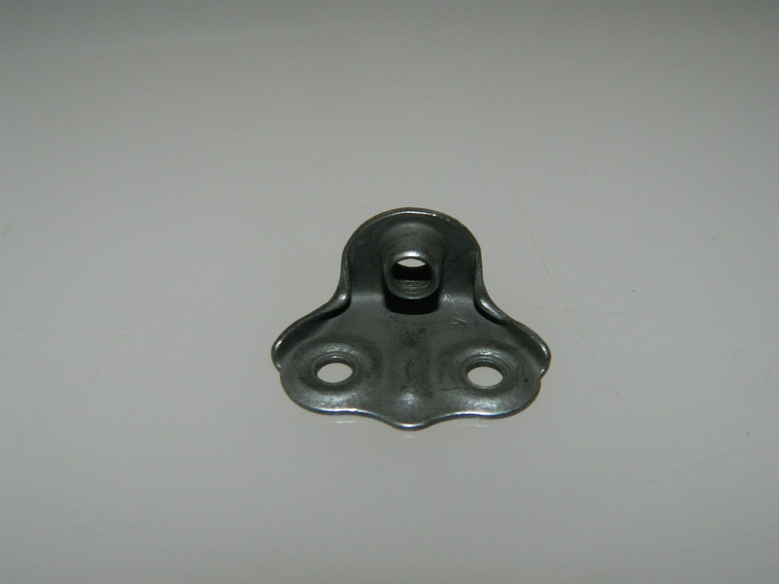 5 x 10-32 UNF Right Angle Anchor Nuts Single Lug Part Number NSA5456 H8