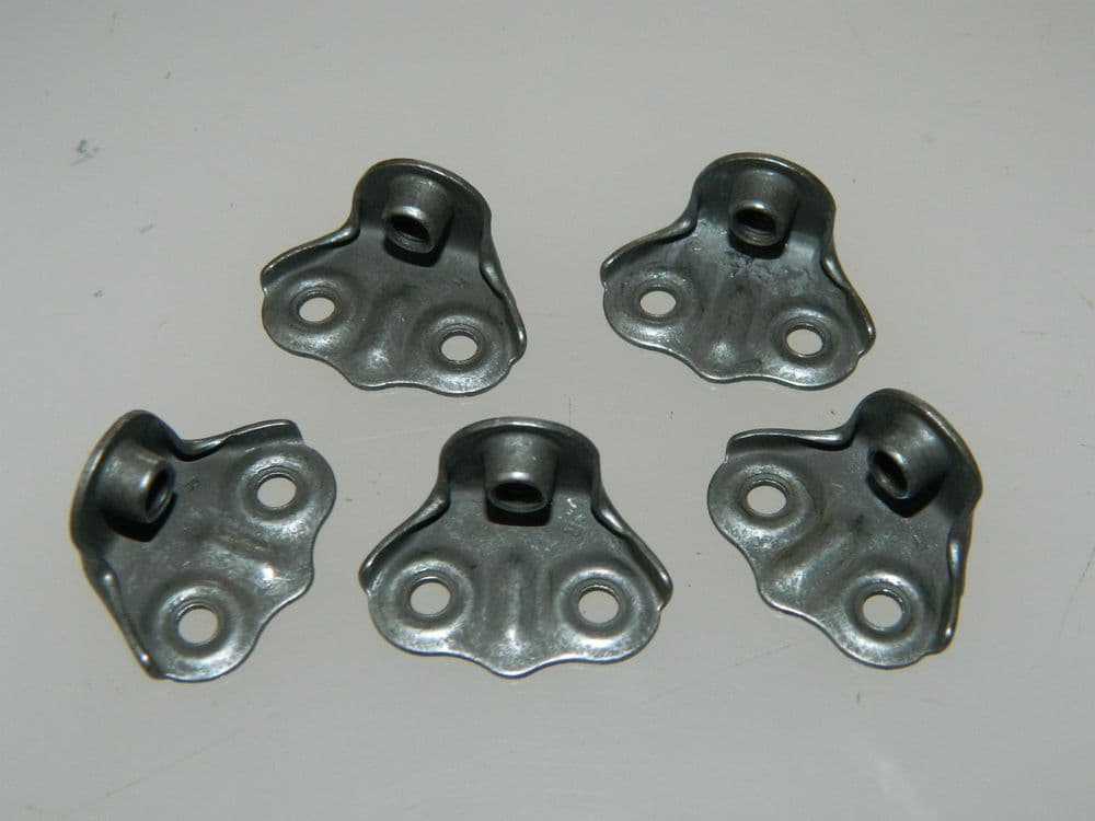 5 x 10-32 UNF Right Angle Anchor Nuts Single Lug Part Number NSA5456 H8