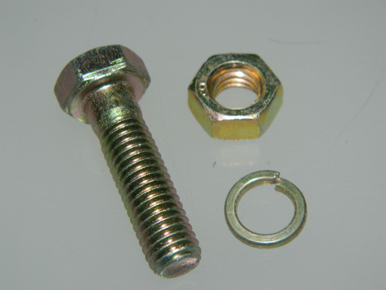 5 x M8 Bolts Nut and Spring Washer Pack Metric Fastener Length 30mm J7