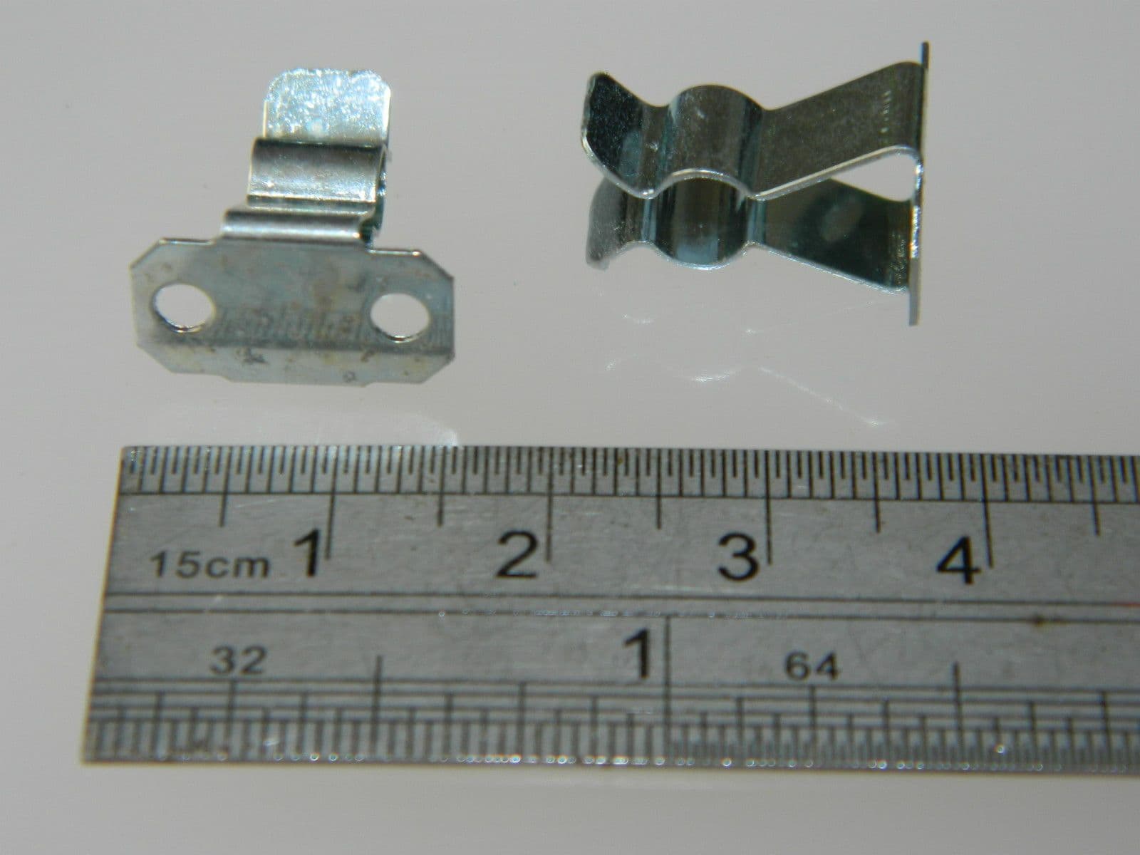 5 x Mounting Clips Steel For 4mm Diameter Pipe or Tube C1