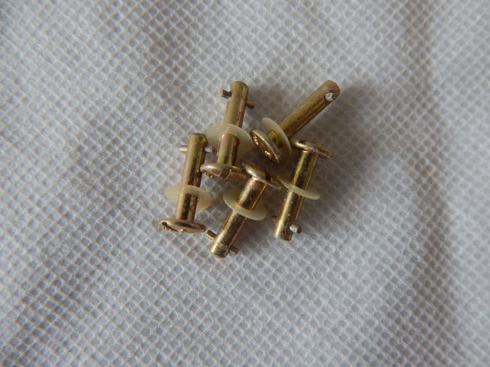 5 x Stud Fastener 15 38mm Long Steel Part Number 5S5-25 V18