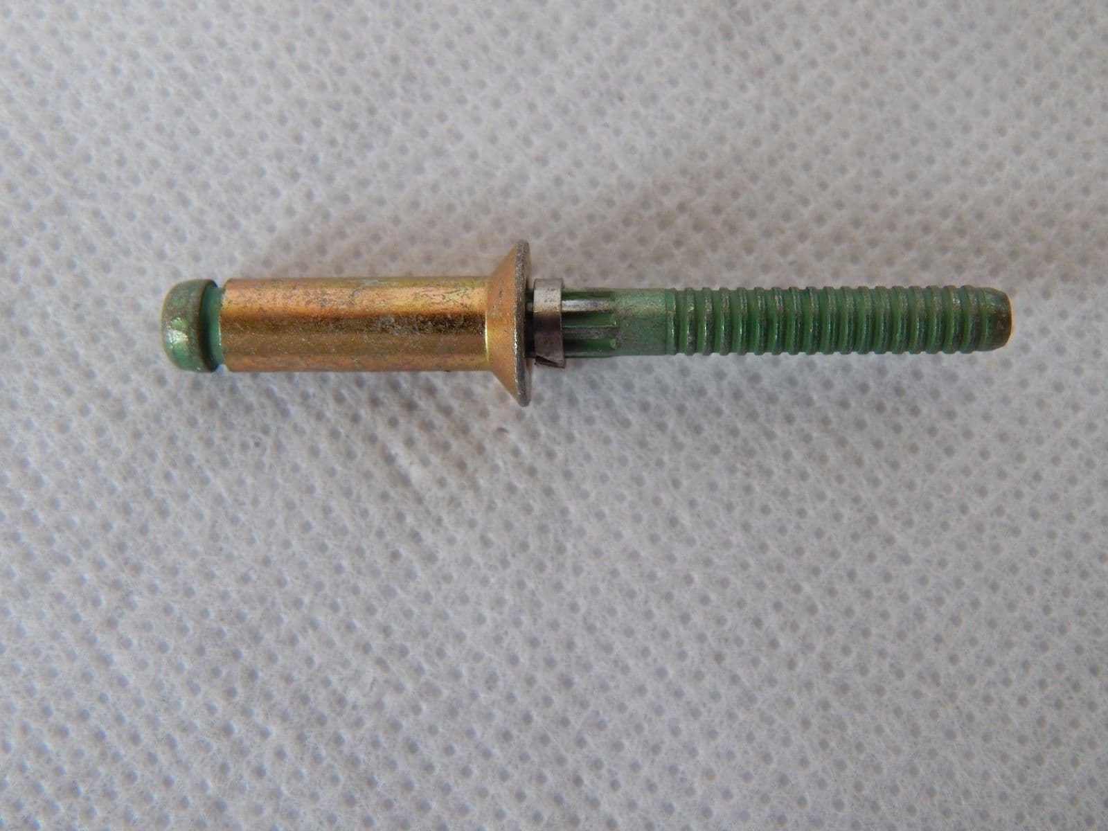 50 x Huck CherryMax Rivets Countersunk Head Diam 0 386" MS90353U0607 Q20