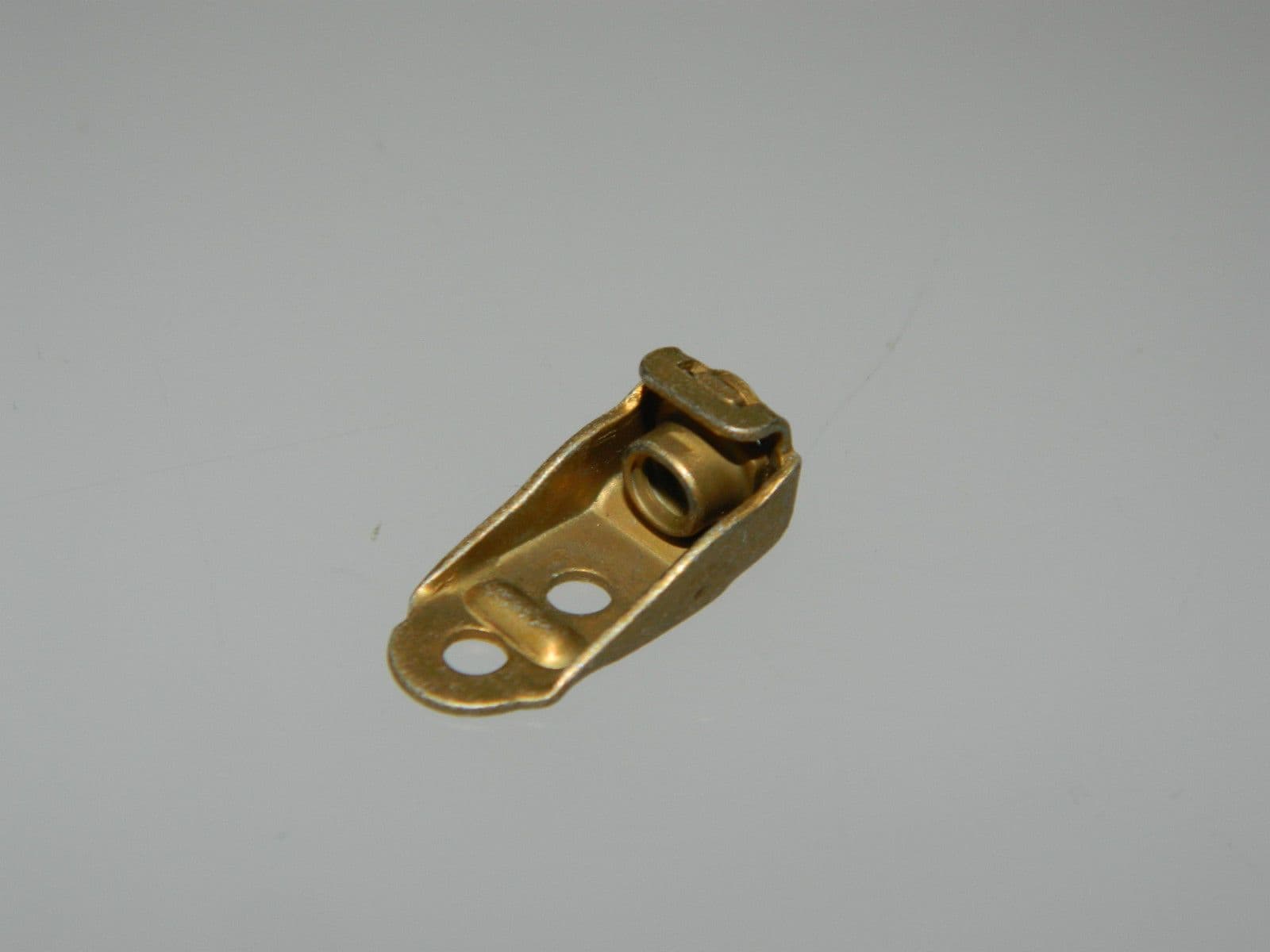 6 x 6-32 UNF Floating Anchor Nuts Right Angled D1