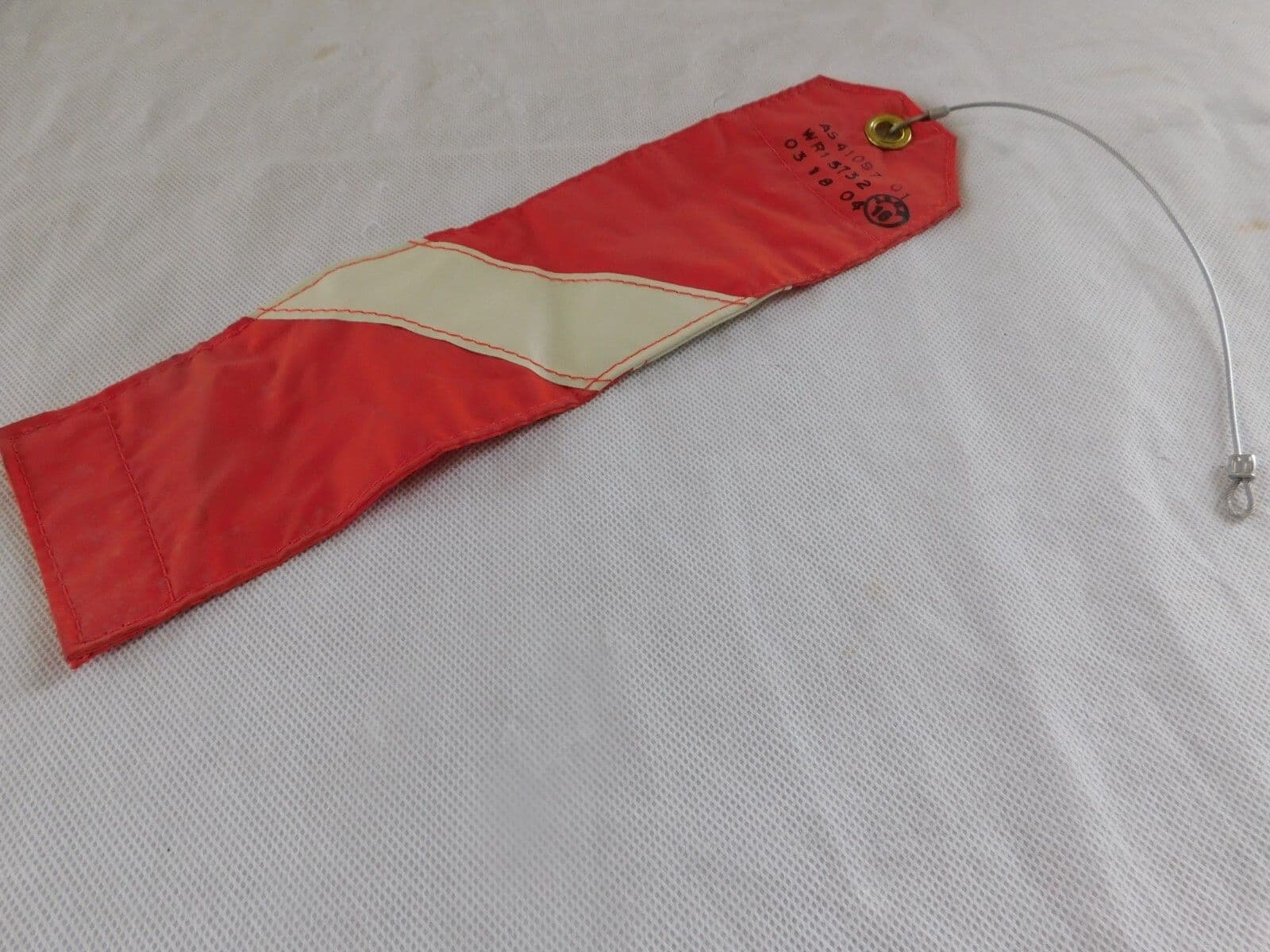 Aircraft 12" Remove Before Flight Flag With White Stripe D4C