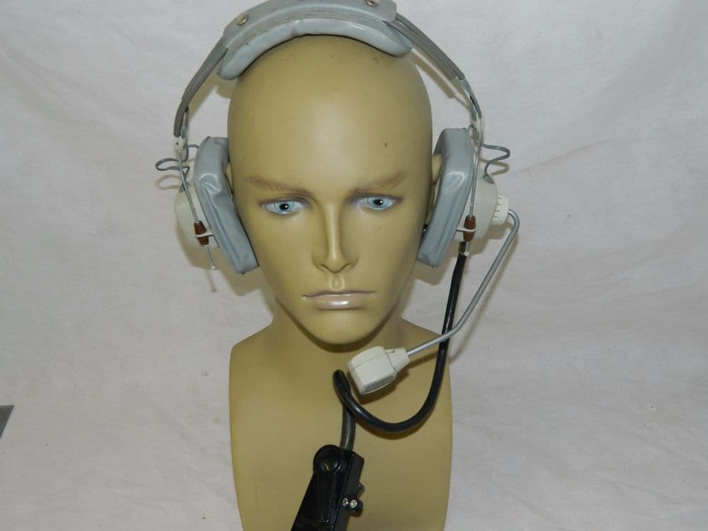 Aircraft Astrolite Headset And Microphone With Ptt Switch And 19 Pin 1R12B