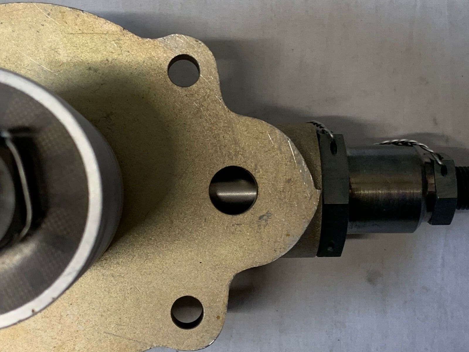 Aircraft Filter and Relief Valve Assembly GR383E