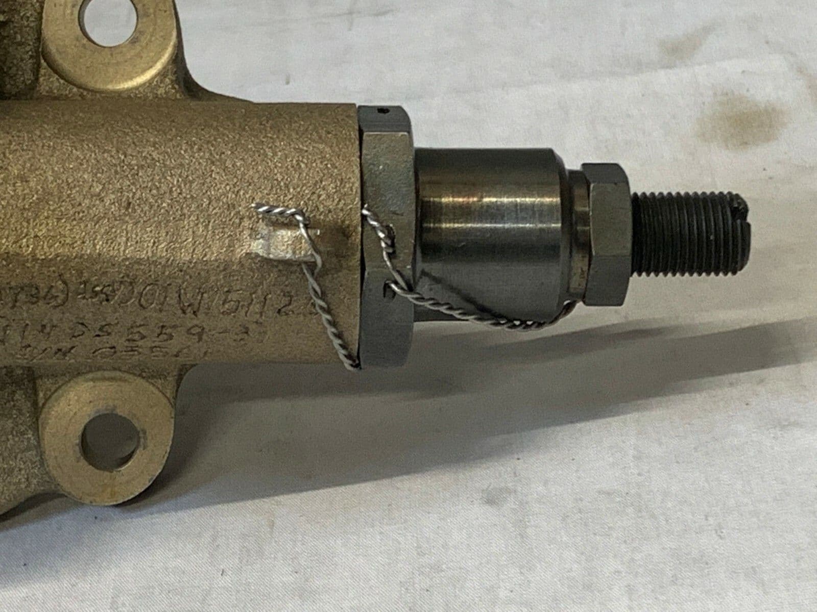 Aircraft Filter and Relief Valve Assembly GR383E