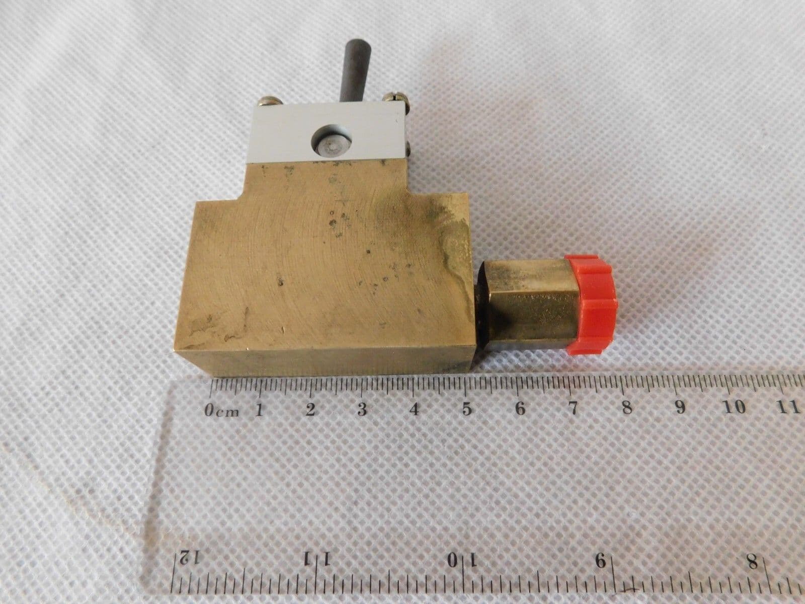 Aircraft Nitrogen Tyre Inflate/Deflate Control Valve D4C
