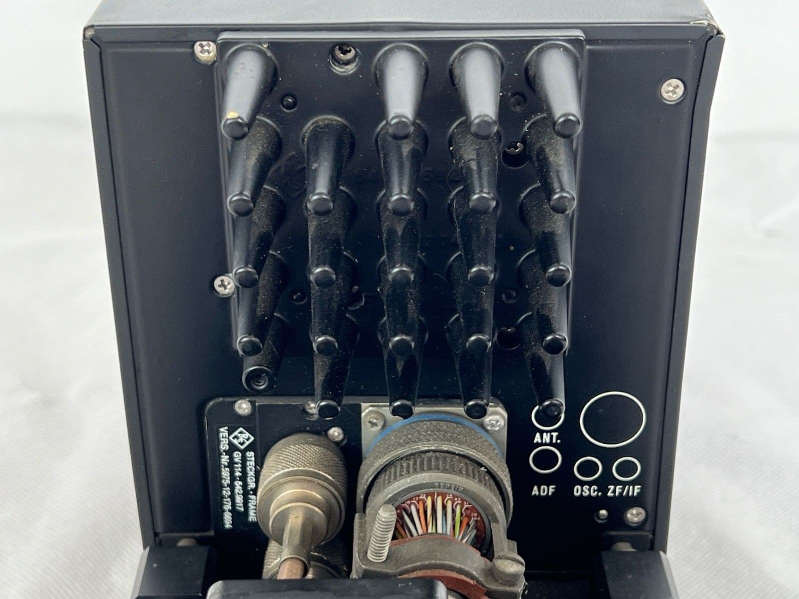 Aircraft VHF Rhode & Schwarz Transmitter Receiver In Mounting Tray D6E