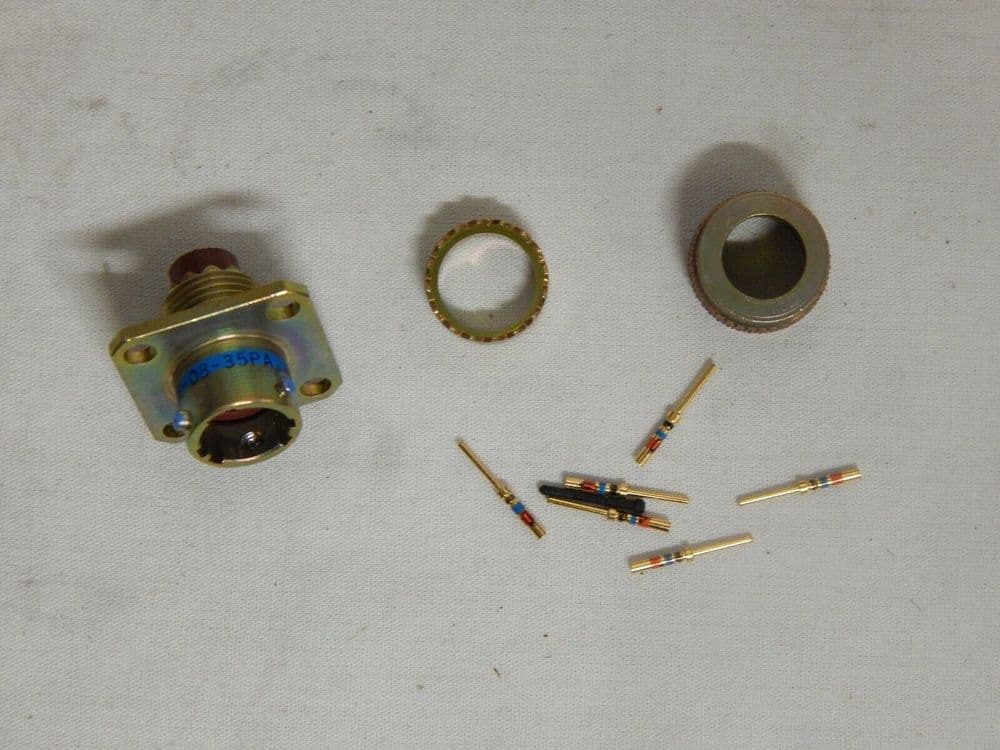 Amphenol Fixed Electrical Connector Circular 6 Contacts JT00RE-8-D6PA GR6D
