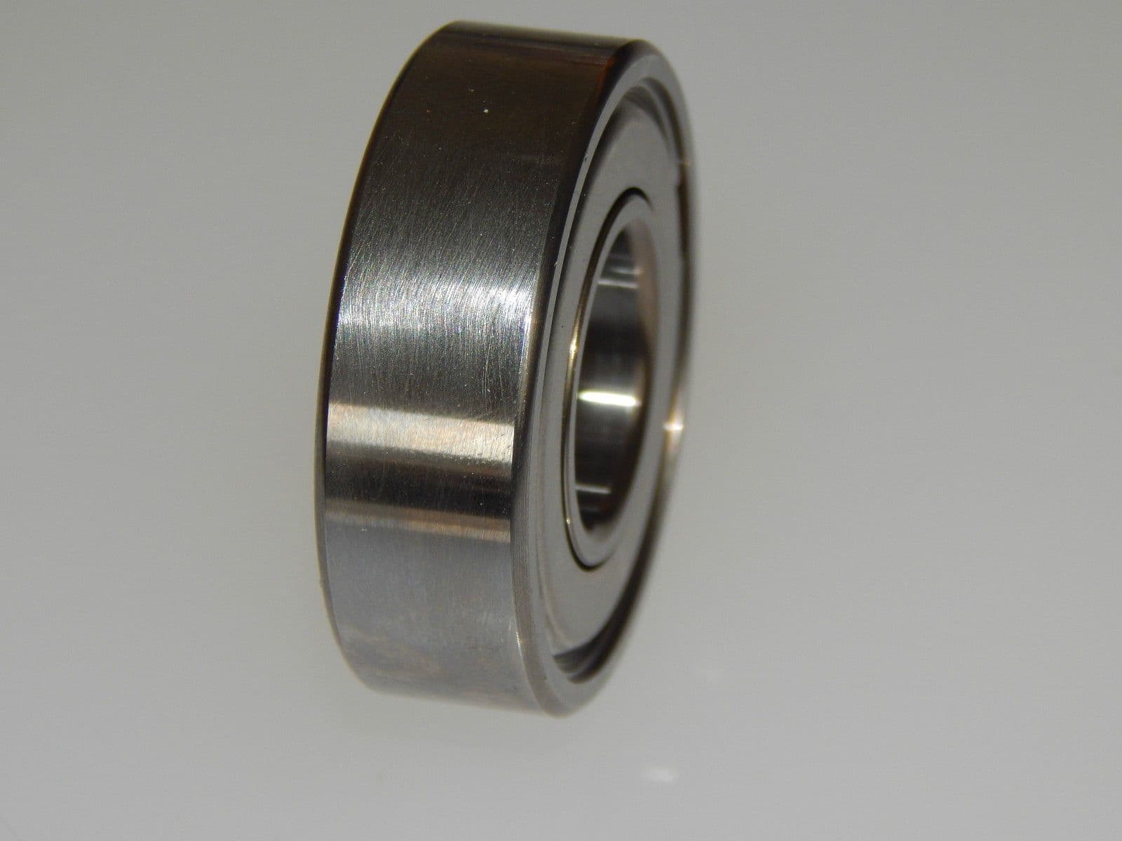 Barden Enclosed Roller Bearing Inside Diameter 15mm Part N209059 CN1B-12