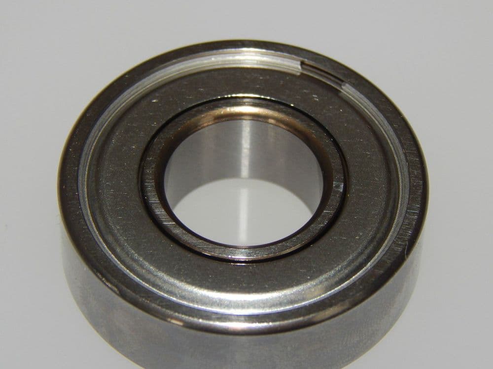 Barden Enclosed Roller Bearing Inside Diameter 15mm Part N209059 CN1B-12