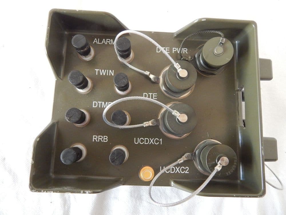 Bowman Radio Army Land Rover FFR Interface Unit Comms Equipment TR6B