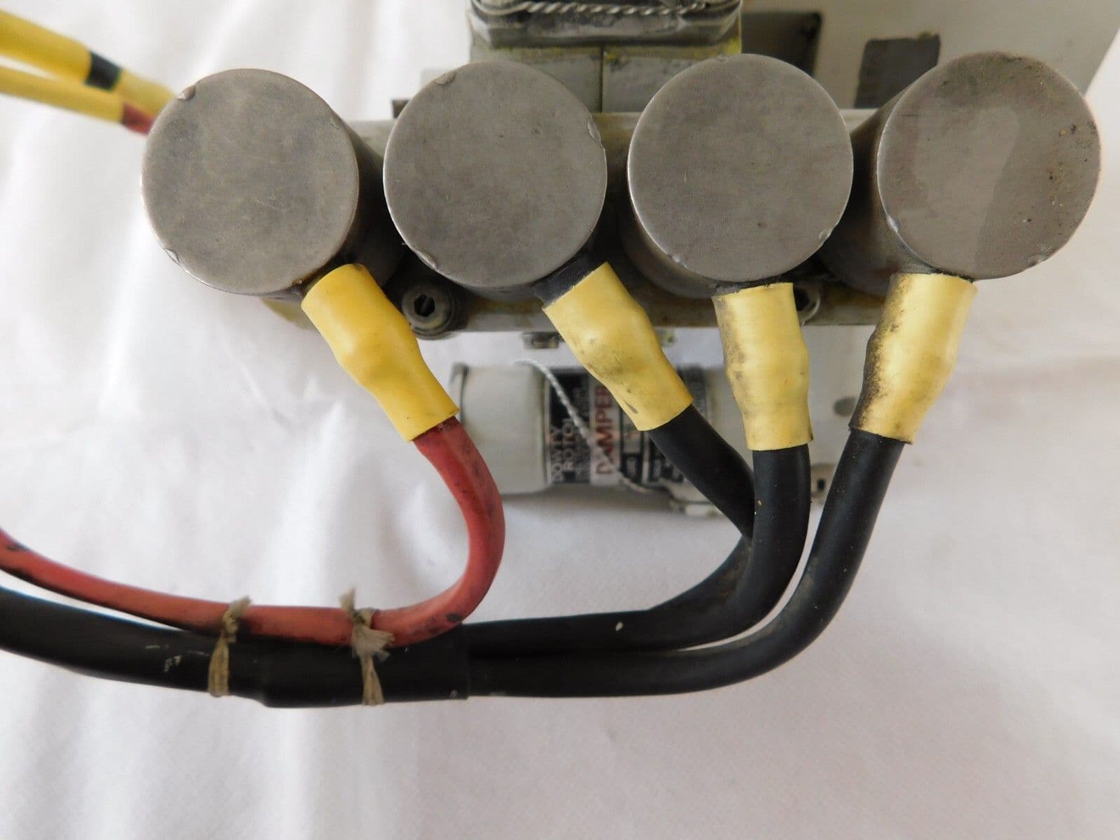 Dowty Rotol Aircraft Damper Uplock Unit Type 200754002 D4C