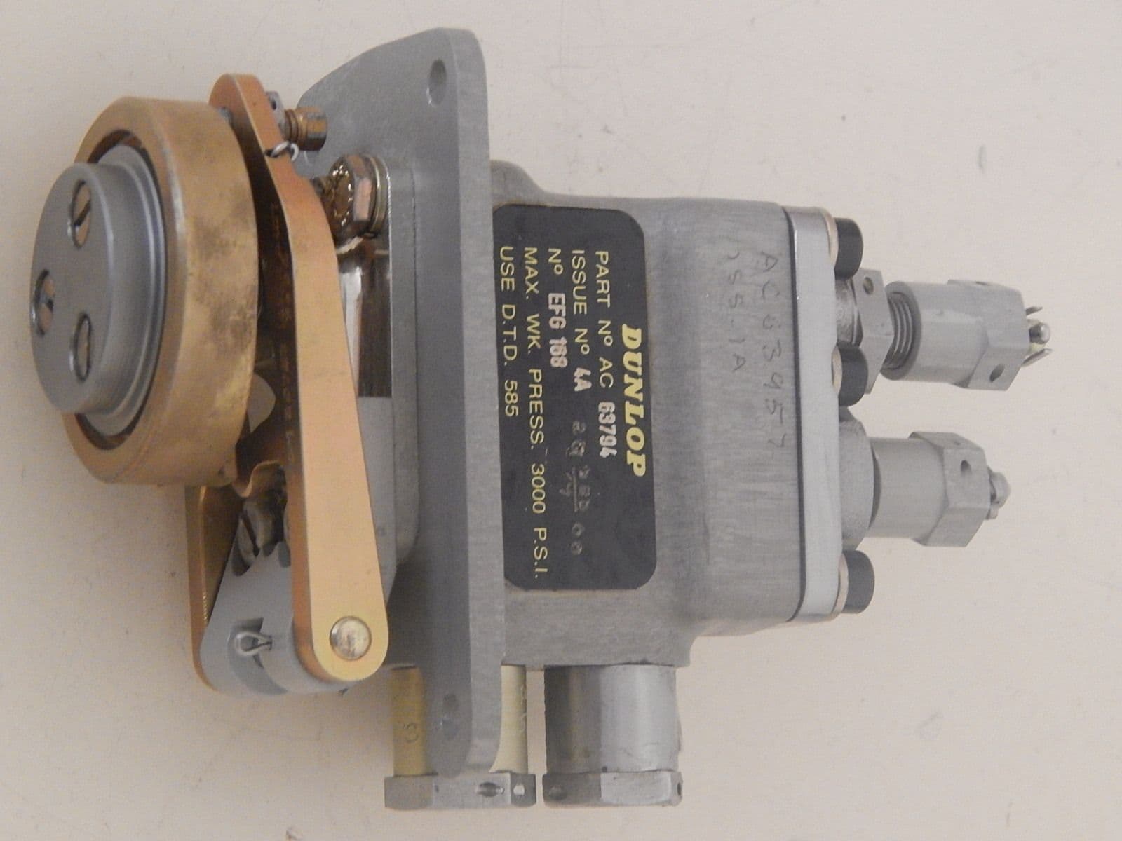 Dunlop Control Valve Assembly Used In Sea Harrier Aircraft FA2 PN ...