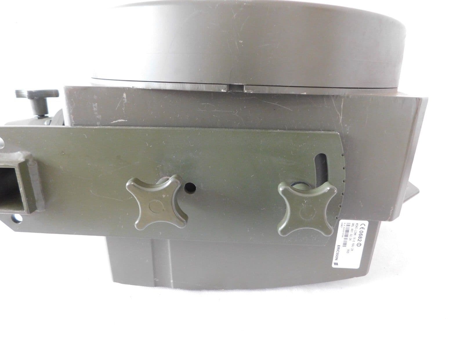 Ericsson 15GHz Mini - Link 15-E RAU/26 With Dish And Mounting RP40