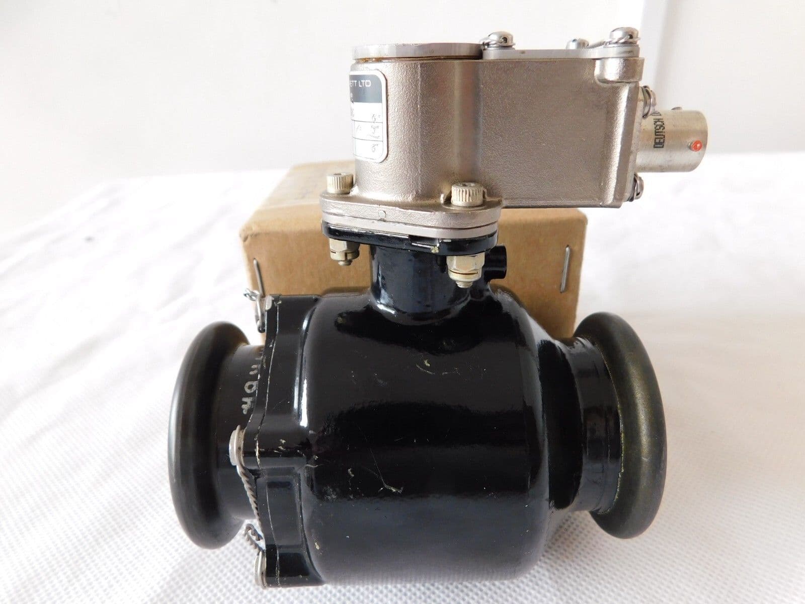 Ex RAF Aircraft 40mm Shut Off Valve Part No 3359B000 D5B