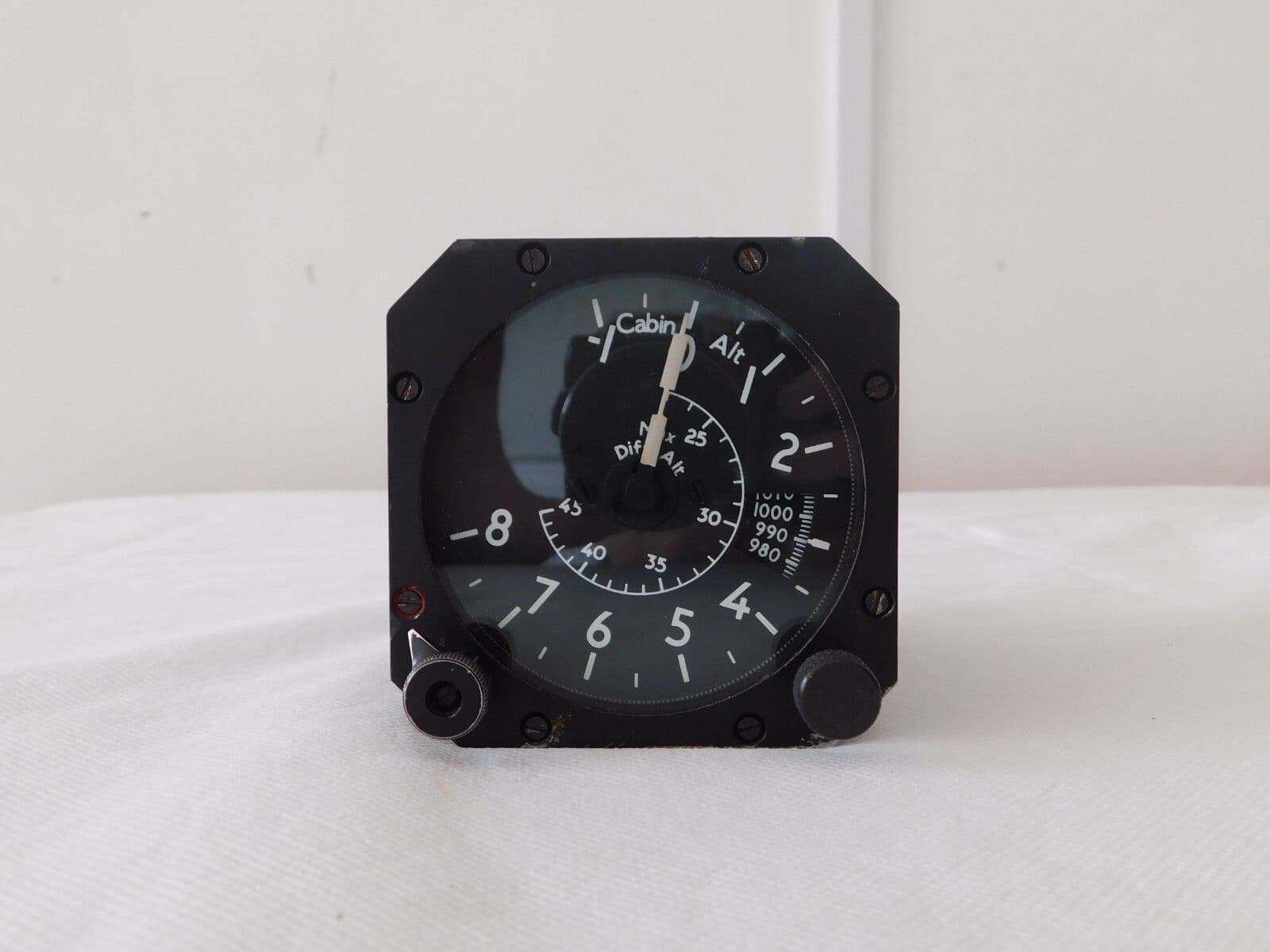 Ex RAF Aircraft Cabin Altimeter Pressure Indicator Gauge D4B