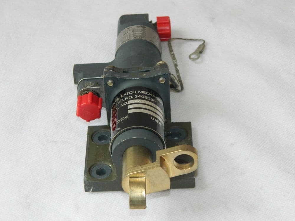 Ex RAF Aircraft Down Latch Mechanism And Actuator Assembly P/No 3409034 ...
