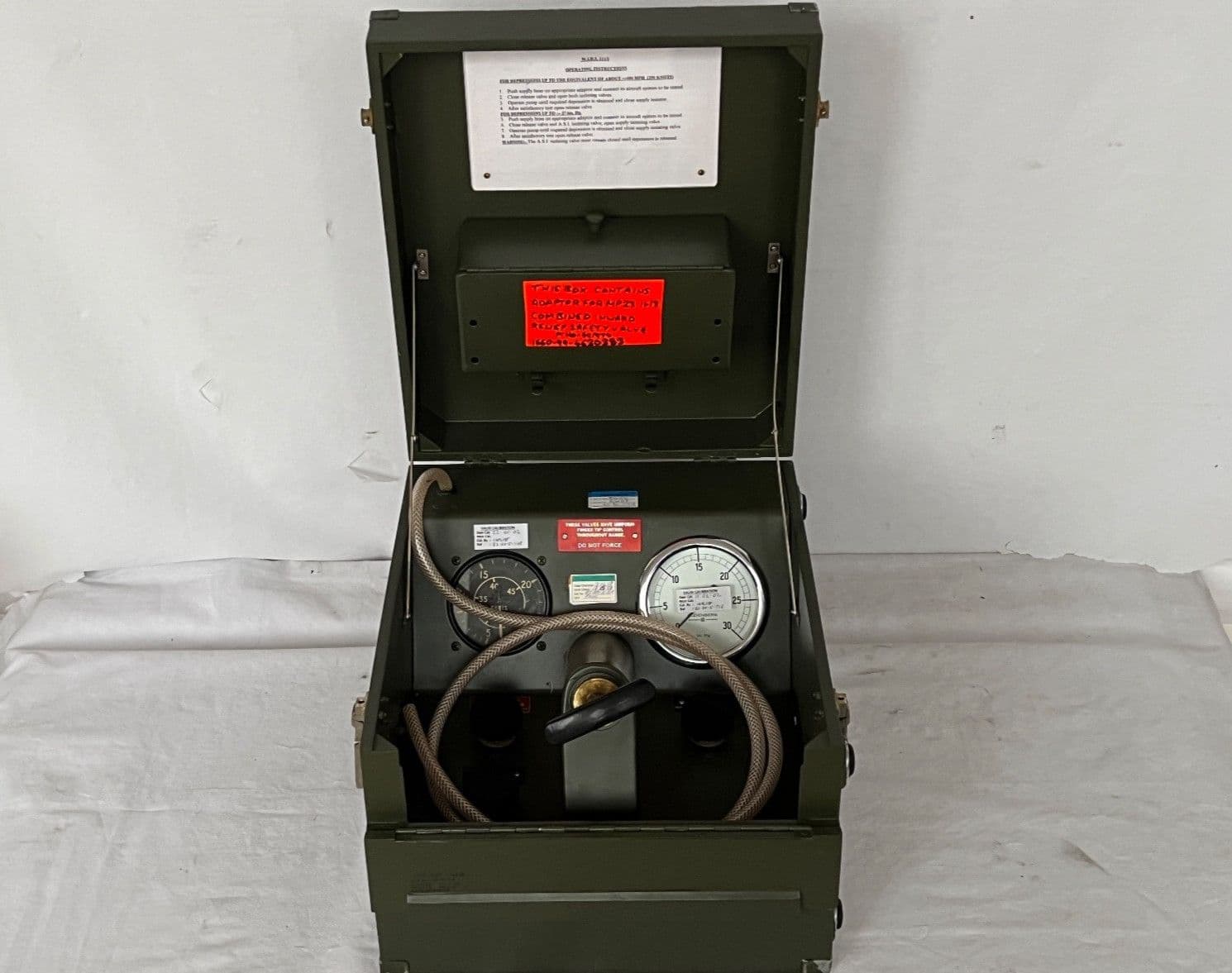 Ex RAF Aircraft Inwards Relief Valve Suction Test Set W1DS1111 D6D