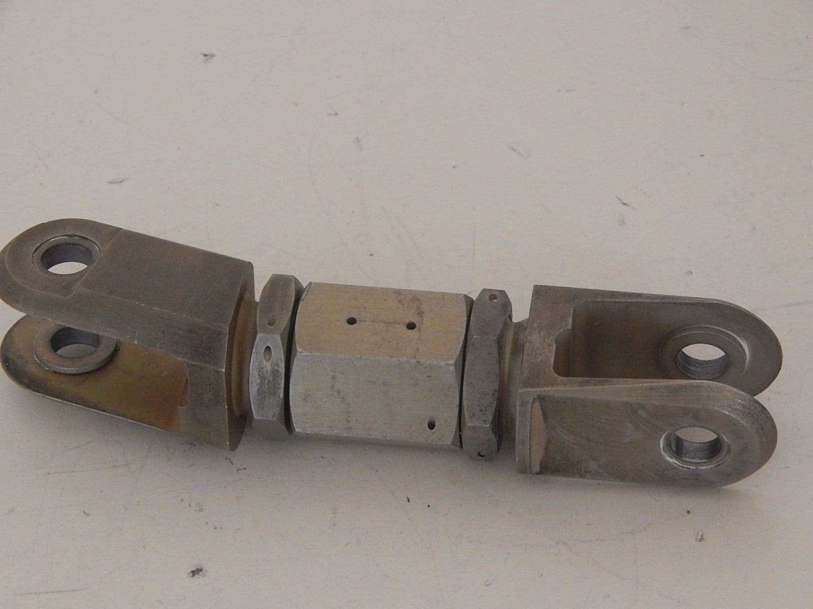 Ex RAF Aircraft Link Assembly Part No 6-4BCF2943AND 1R6C