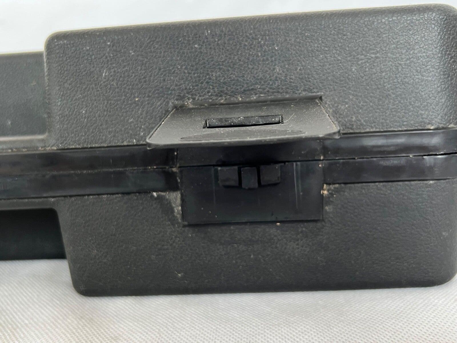 Ex RAF Aircraft Tool Storage Transport Carry Case 1 Handle 2 Catches PL62