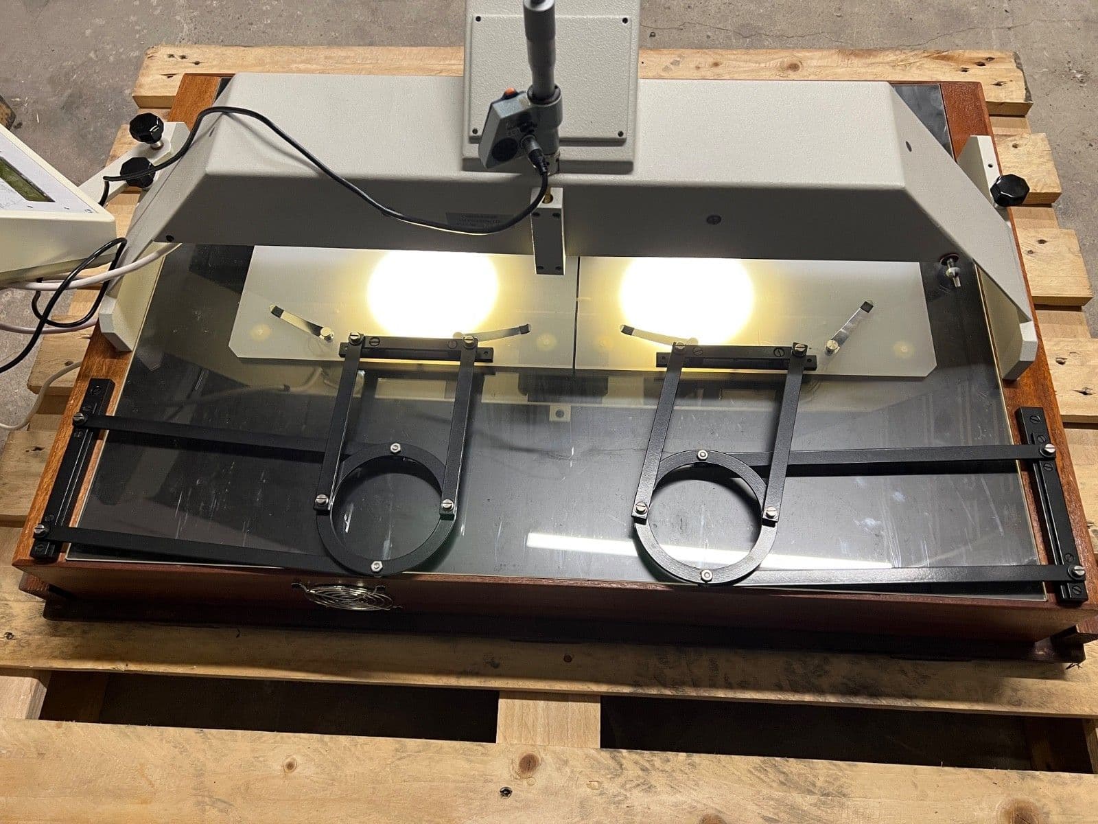 Ex RAF Cartographic Engineering Heightening Stereoscope GR