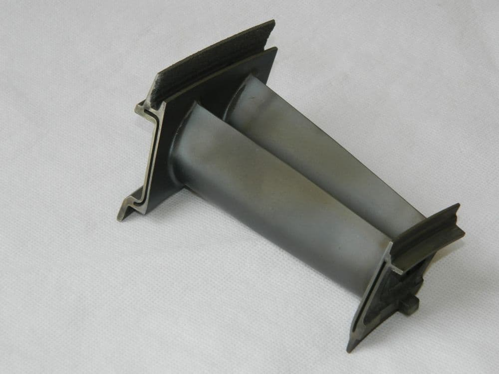 Ex RAF Tornado Jet Engine Low Pressure Turbine Stage 2 Vane 1R1B