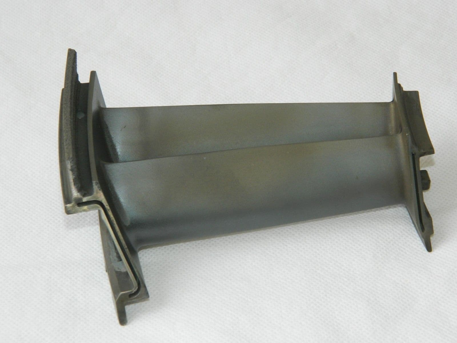 Ex RAF Tornado Jet Engine Low Pressure Turbine Stage 2 Vane 1R1B