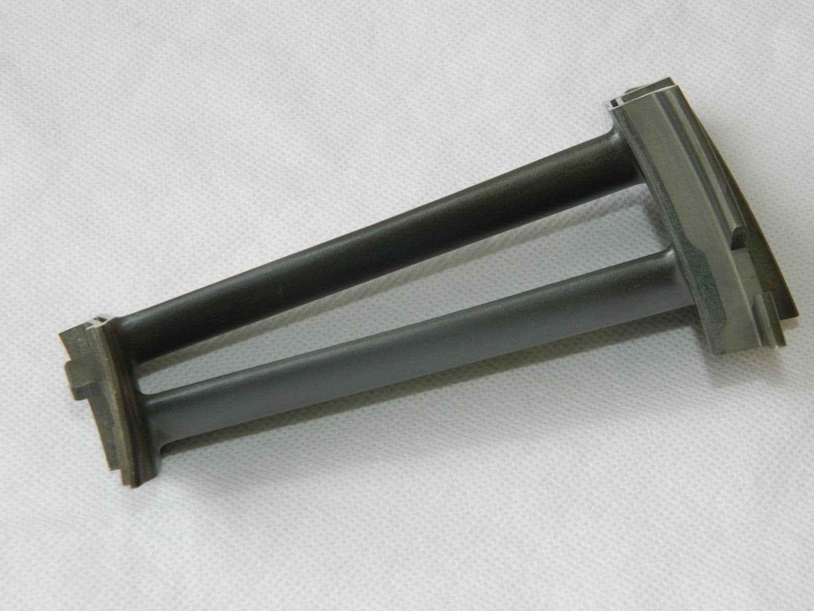 Ex RAF Tornado Jet Engine Low Pressure Turbine Stage 2 Vane 1R1B