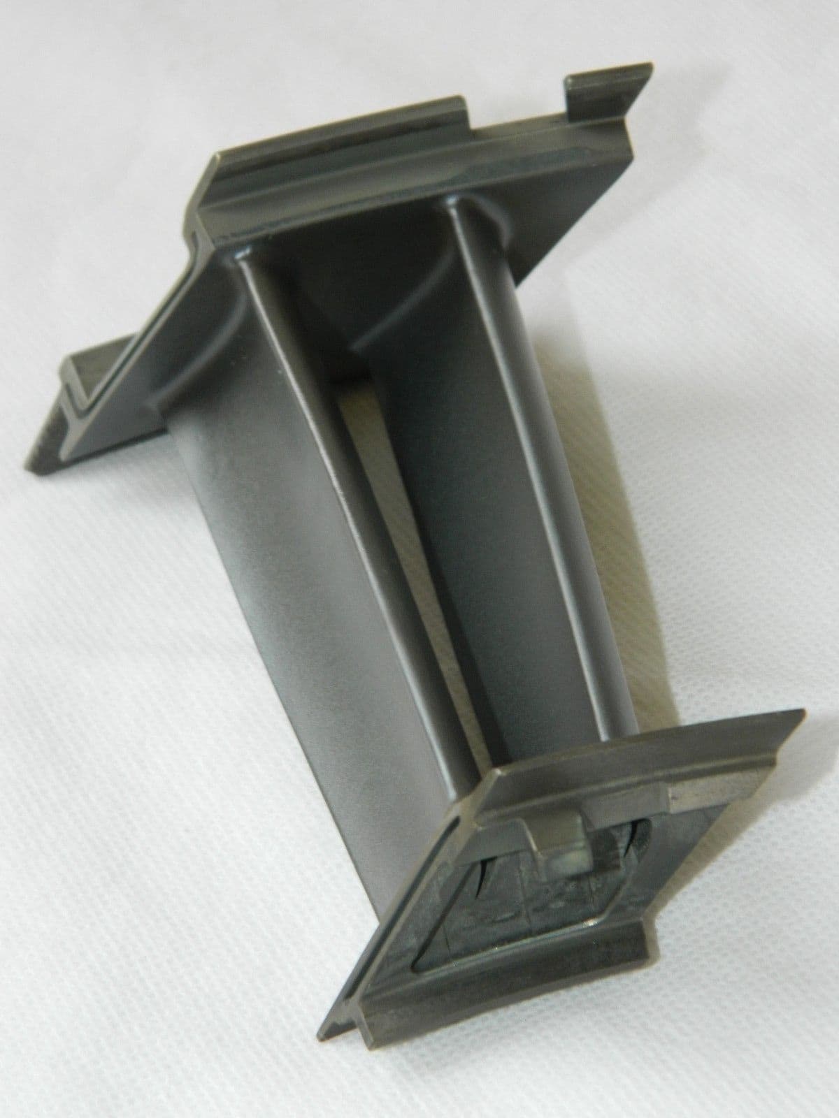 Ex RAF Tornado Jet Engine Low Pressure Turbine Stage 2 Vane 1R1B