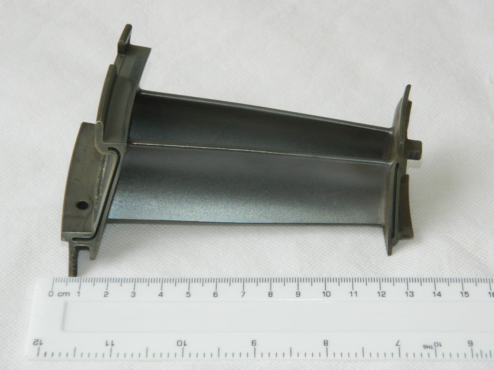 Ex RAF Tornado Jet Engine Low Pressure Turbine Stage 2 Vane 1R1B